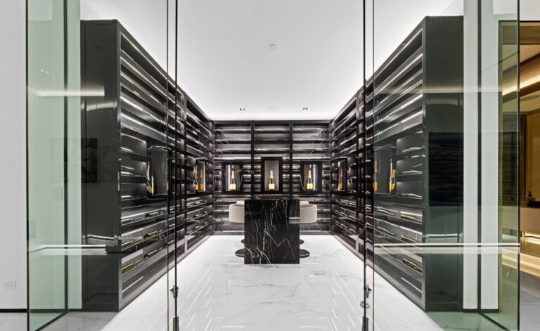 Palazzo di Vista: A Breathtaking Architectural Masterpiece in Bel Air ...