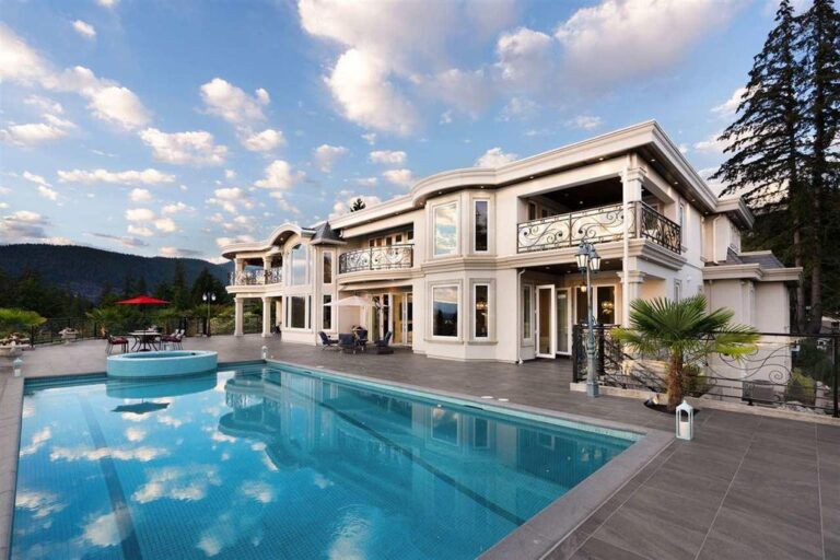 European-Style Luxury Mansion in West Vancouver with Breathtaking Ocean ...
