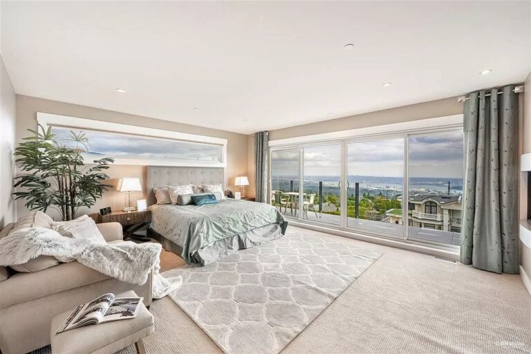Spectacular Custom Built Contemporary Home in West Vancouver immersing ...