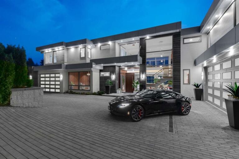 Sumptuous West Vancouver Villa with Sensational Views