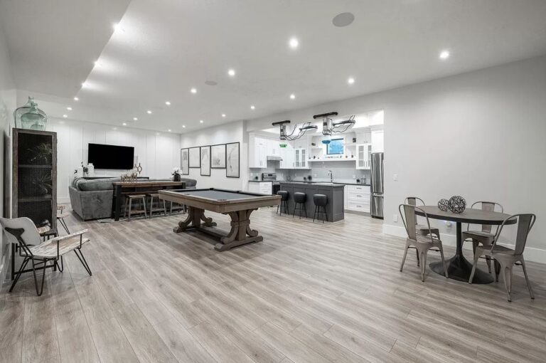 This $3,198,000 Luxury Modern Farmhouse in Utah has Stunning Views