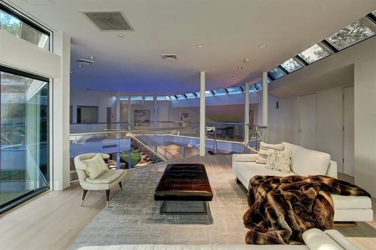This $4.3M Houston Contemporary Home has unique UFO-shaped facade