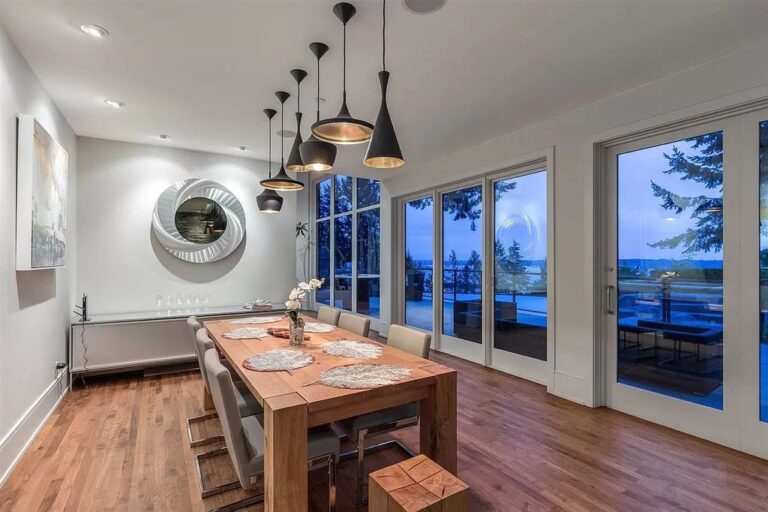 Green Summer House in West Vancouver with Breathtaking Ocean Views