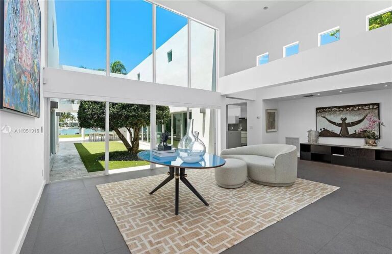 Spectacular Contemporary Waterfront Home in Key Biscayne for $13.5M