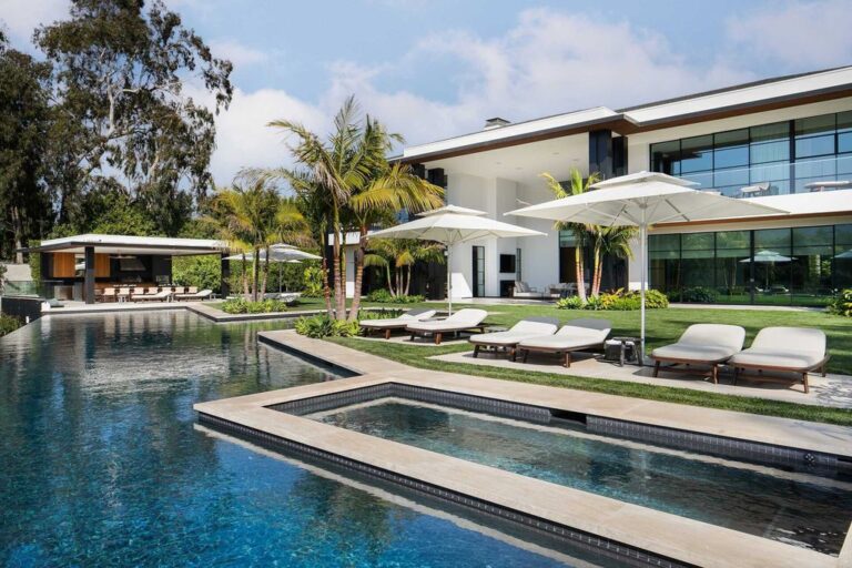 The Most Extraordinary Contemporary Mansion in Santa Monica, California