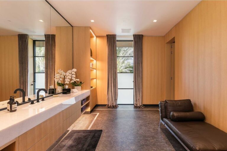 The Most Extraordinary Contemporary Mansion in Santa Monica, California