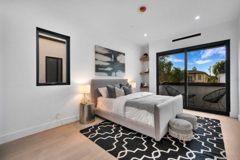 $3,595,000 Los Angeles Home showcases Exquisite Contemporary Design