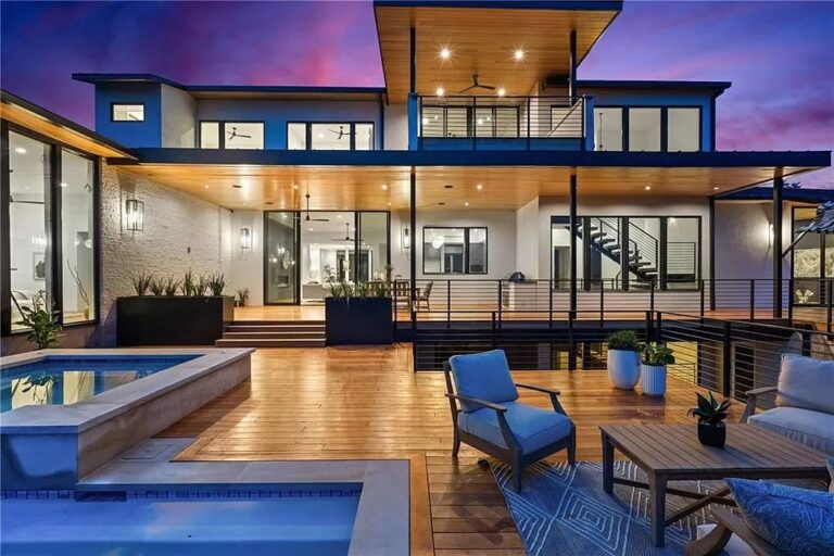 $8,990,000 Austin Home brings Timeless Beauty to Contemporary Design