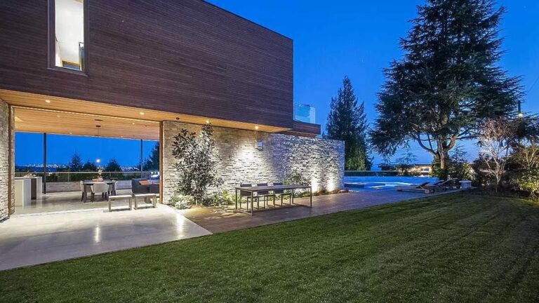 This Zen Architecture House in West Vancouver Giving Sense of ...