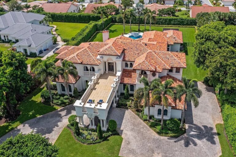 Beautiful Transitionally Reimagined Home in Boca Raton