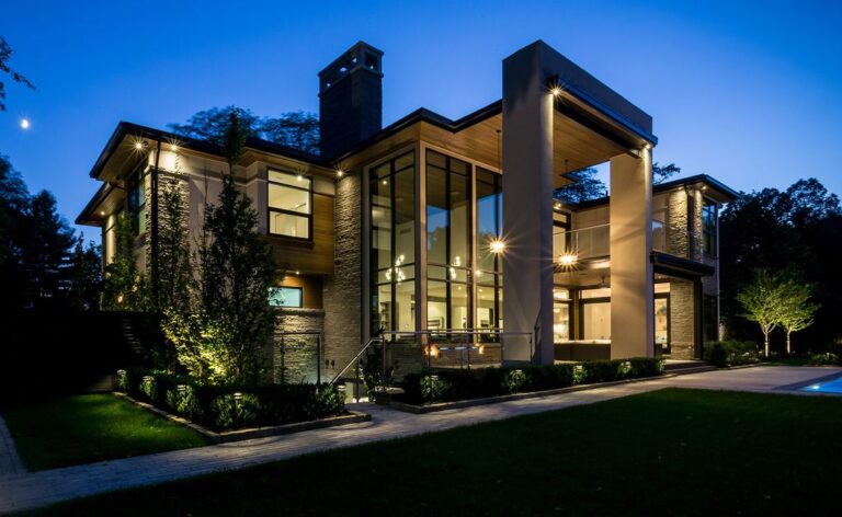 Modern Oasis House, a Natural Modern Project by David Small Designs