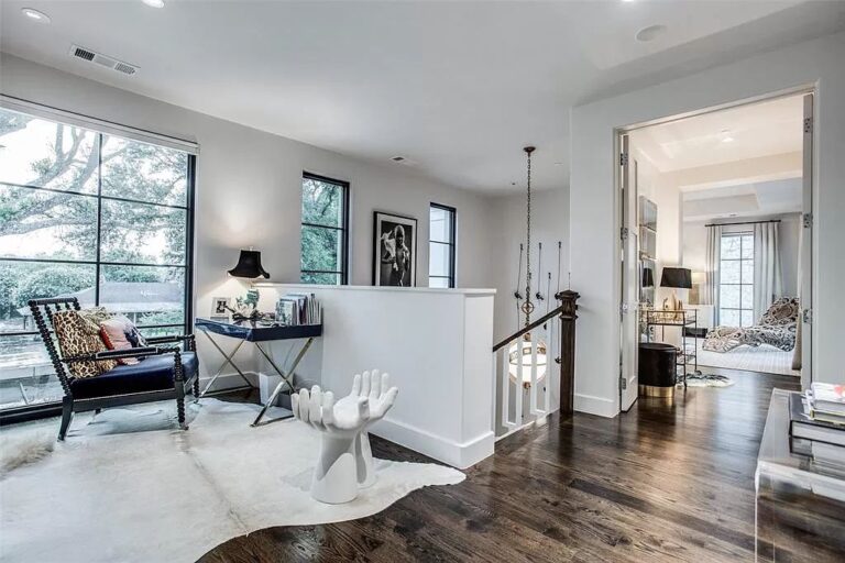 Sophisticated Custom Home in Dallas has Spectacular Outdoor Area listed ...
