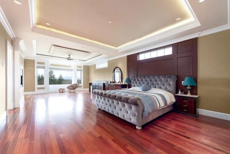 Spectacular Mansion in High Point Estates Highlights Panoramic Views