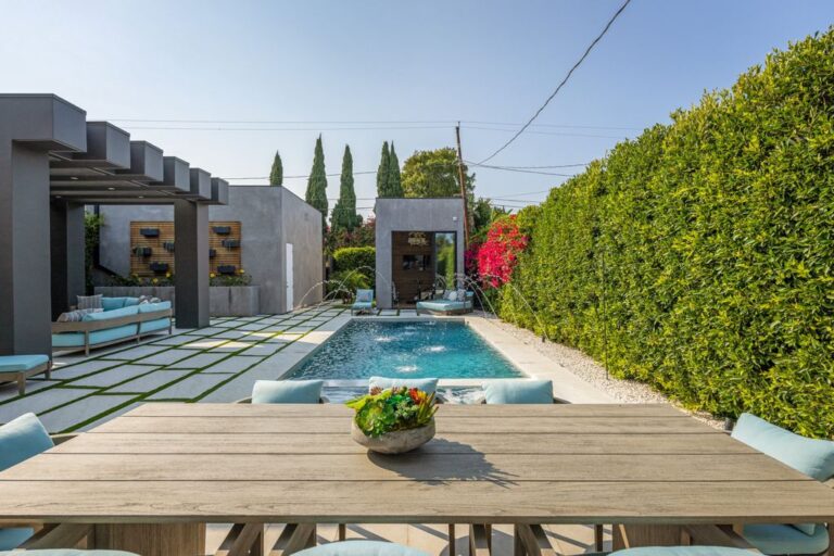 Phenomenal Home in Venice is An Entertainers Dream asks for $5,250,000