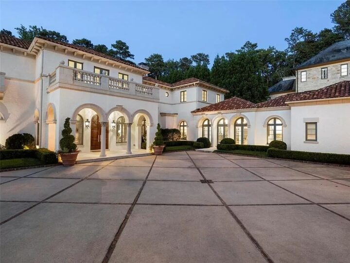 Luxurious and Private Compound in Tuxedo Park, Buckhead - A Masterpiece ...