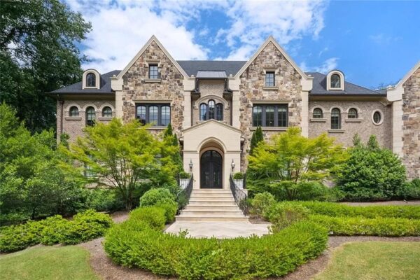 Stunning Custom English Manor Home in Winterthur Estates in Georgia