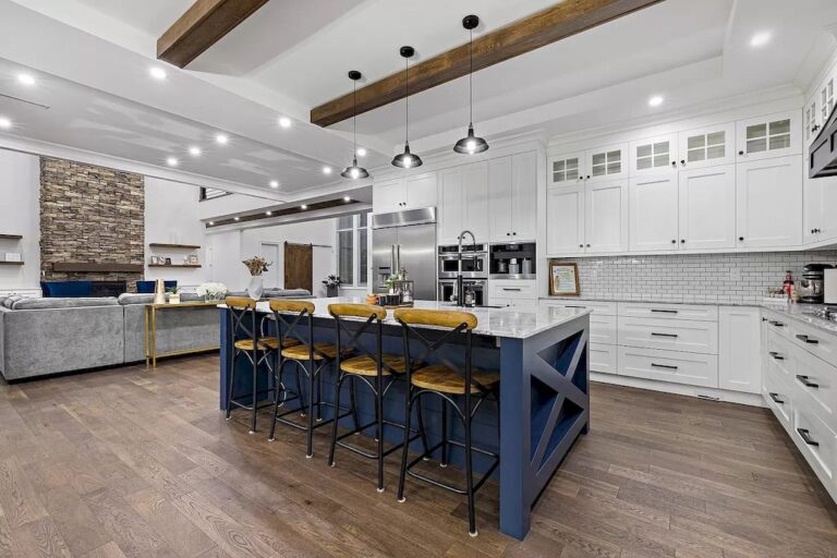 Luxury Contemporary Farm-Style Mansion in Surrey