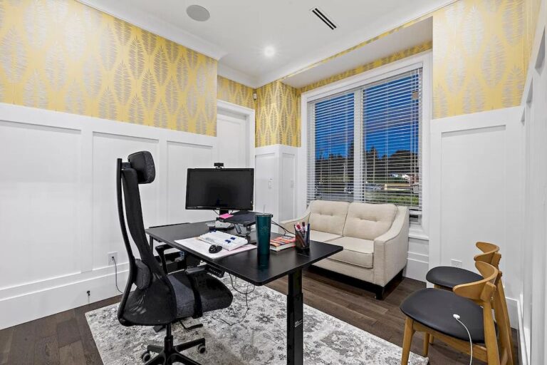 Luxury Contemporary Farm-Style Mansion in Surrey