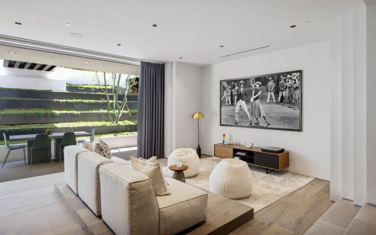 This Modern Mansion in Santa Monica completed with The Highest Luxury ...