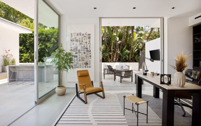 This Modern Mansion in Santa Monica completed with The Highest Luxury ...