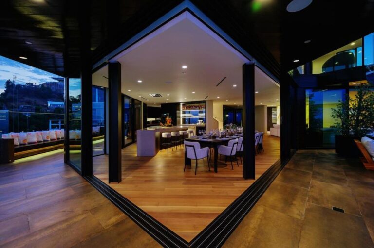 This Hollywood Hills Home is Truly Architectural Gem and Engineering ...