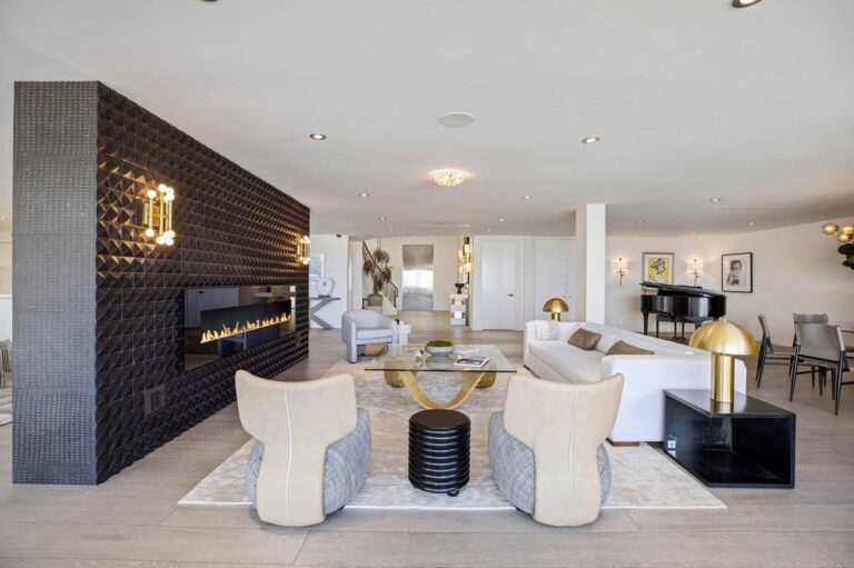 $6,995,000 Sunset Strip Home with Panoramic City View of Los Angeles