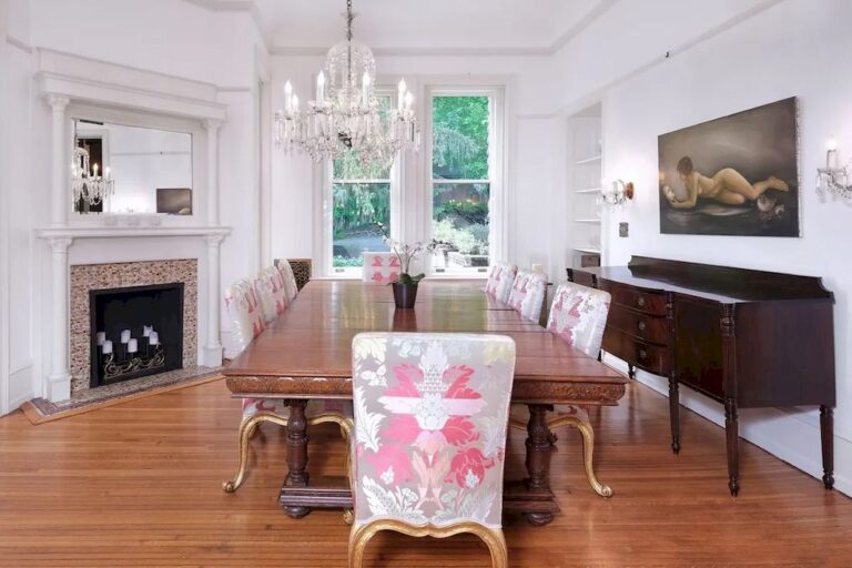 Hallmarked by Traditional Design and Luxurious Modern Features, this ...