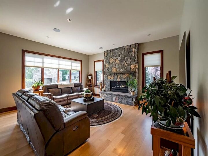 Listing for C$4,150,000, The Old World Style Residence in Alberta has ...