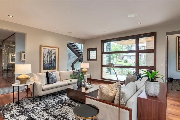 Luxury and Tranquility Meet in This C$4,695,000 Remarkable Contemporary ...