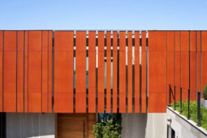 On The Hill House, U-Shaped House Facing NYC by Narofsky Architecture