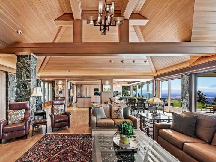 Stunning Ralph Anderson Estate in Washington with Gorgeous Blooming ...