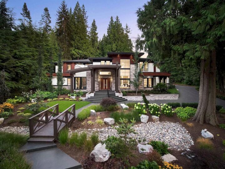 The Beautiful Landscape Presents Ultimate Privacy Making this C ...
