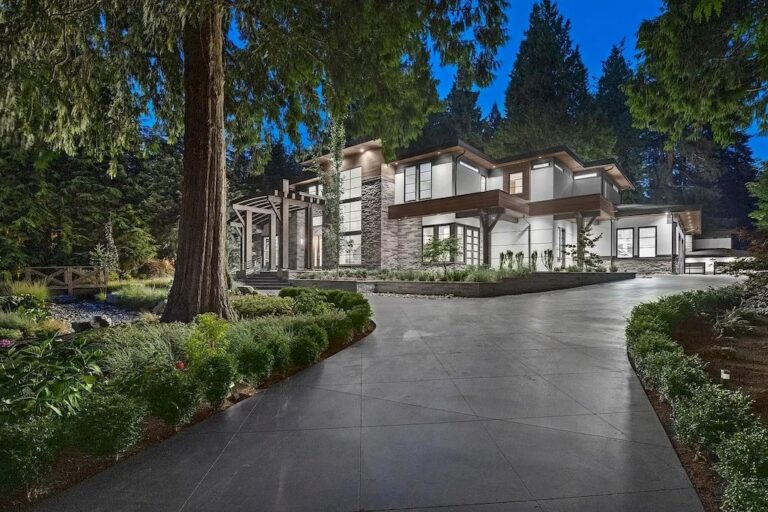 The Beautiful Landscape Presents Ultimate Privacy Making this C ...
