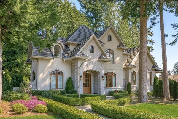 This C$3,580,000 Spectacular Mansion in Surrey melds Charm Timeless ...