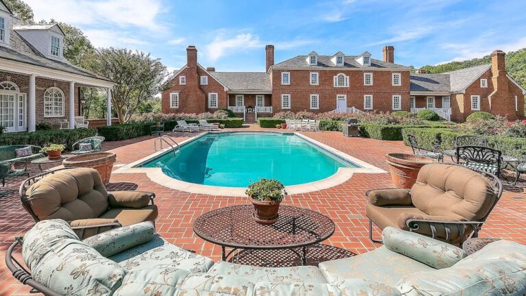 Grand View Estate in Tennessee Built to Last with Exquisite Detailing