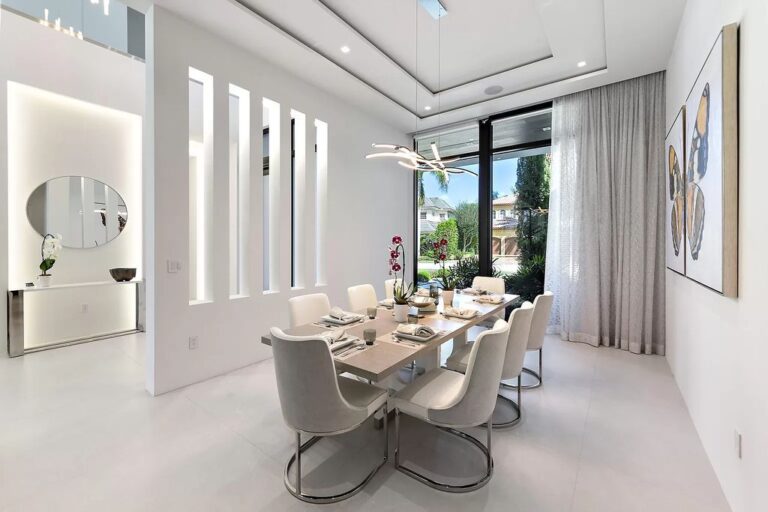 Newly Completed Modern Luxury Home in Boca Raton asks for $6,195,000