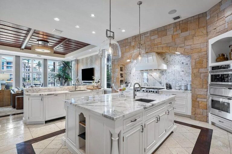 This Premium Mansion set on the best Location in Boca Raton has just ...