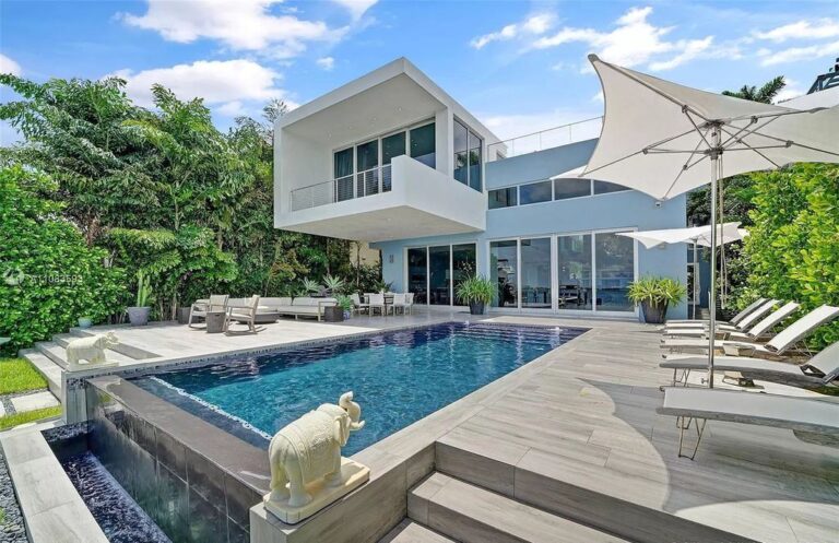 This $16,400,000 Venetian Home is the Epitome of the Miami Lifestyle