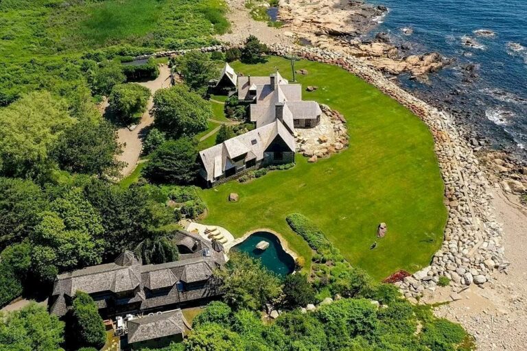 Enchanting Estate with High-quality Craftsmanship and Stunning ...