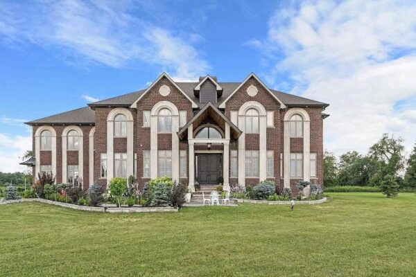 Custom Built Luxury European Style Mansion in Ontario Lists for C$5,799,000
