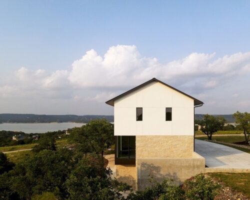 Manifold House, Stunning farmhouse typology by Matt Fajkus Architecture
