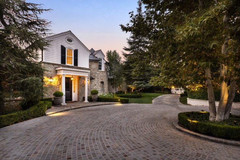 This Beautiful $17,499,000 Hidden Hills Home is a Truly Luxury Living