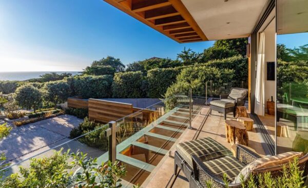 Stunning Beachfront Point Dume Home for an Extraordinary Life