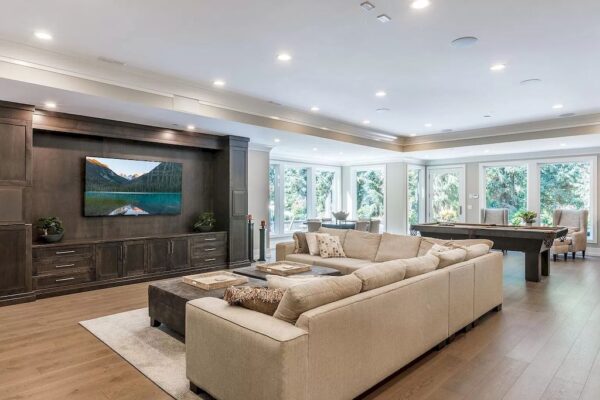 Magnificent Home in Maple Ridge Surrounded by Beautiful Garden