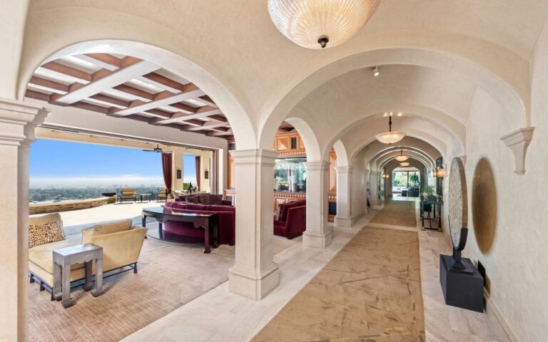 $250,000/Mo The Cielo Estate is the Epitome of World Class Beverly Hills