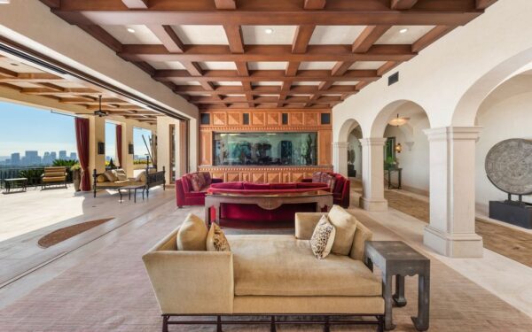 $250,000/Mo The Cielo Estate is the Epitome of World Class Beverly Hills