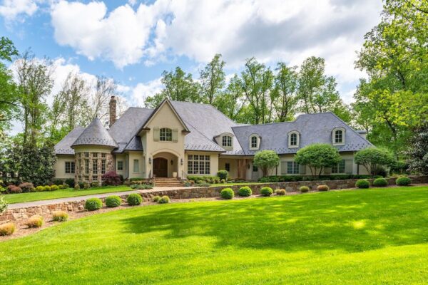 This Spectacular Home in Maryland Rich in Architectural Details