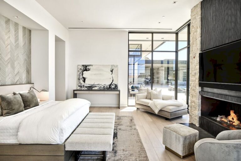 Classic and Modernist Design of Ebony and Ivory House by Drewett Works