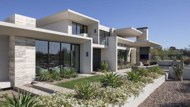 Contemporary design Razor’s Edge with Natural Beauty by Drewett Works
