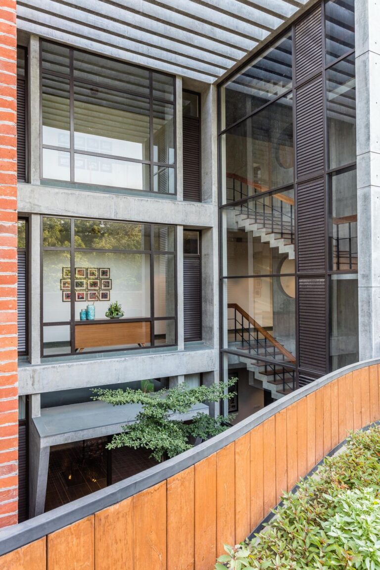 Dalal House, an Impressive Home in India by Groundwork Architecture